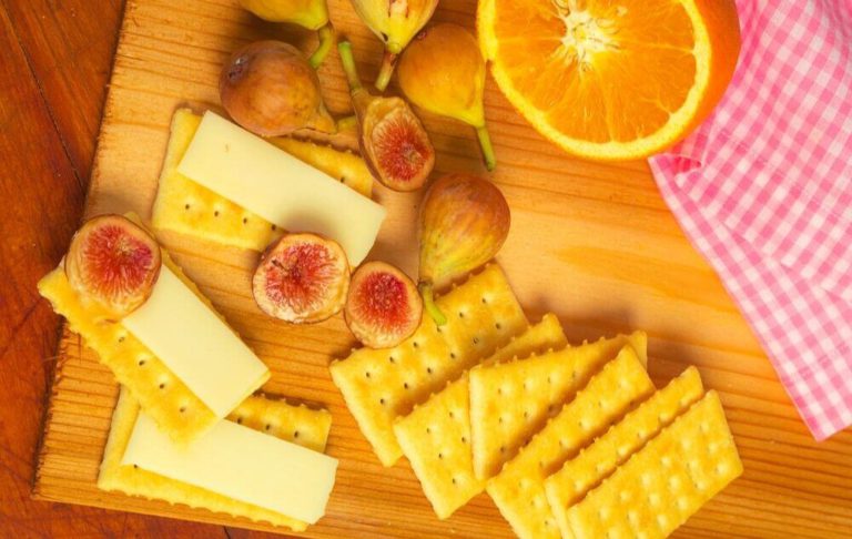 Are Club Crackers Healthy?