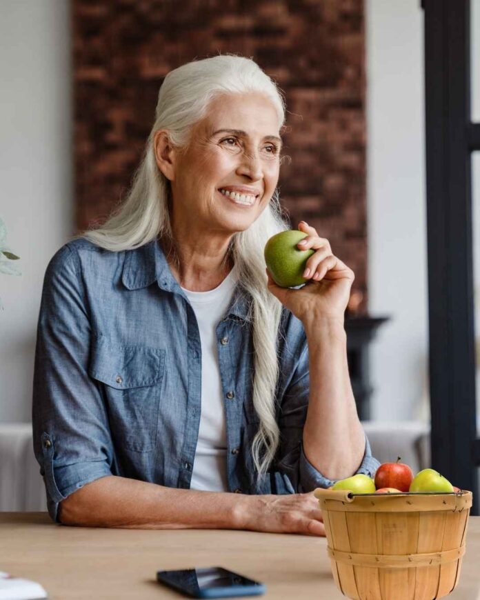 How Many Carbs in an Apple? Complete Nutrition Guide