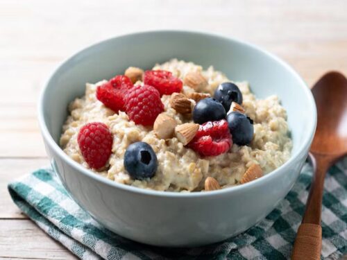 Is Oatmeal Healthy? Benefits, Drawbacks, and Nutritional Insights