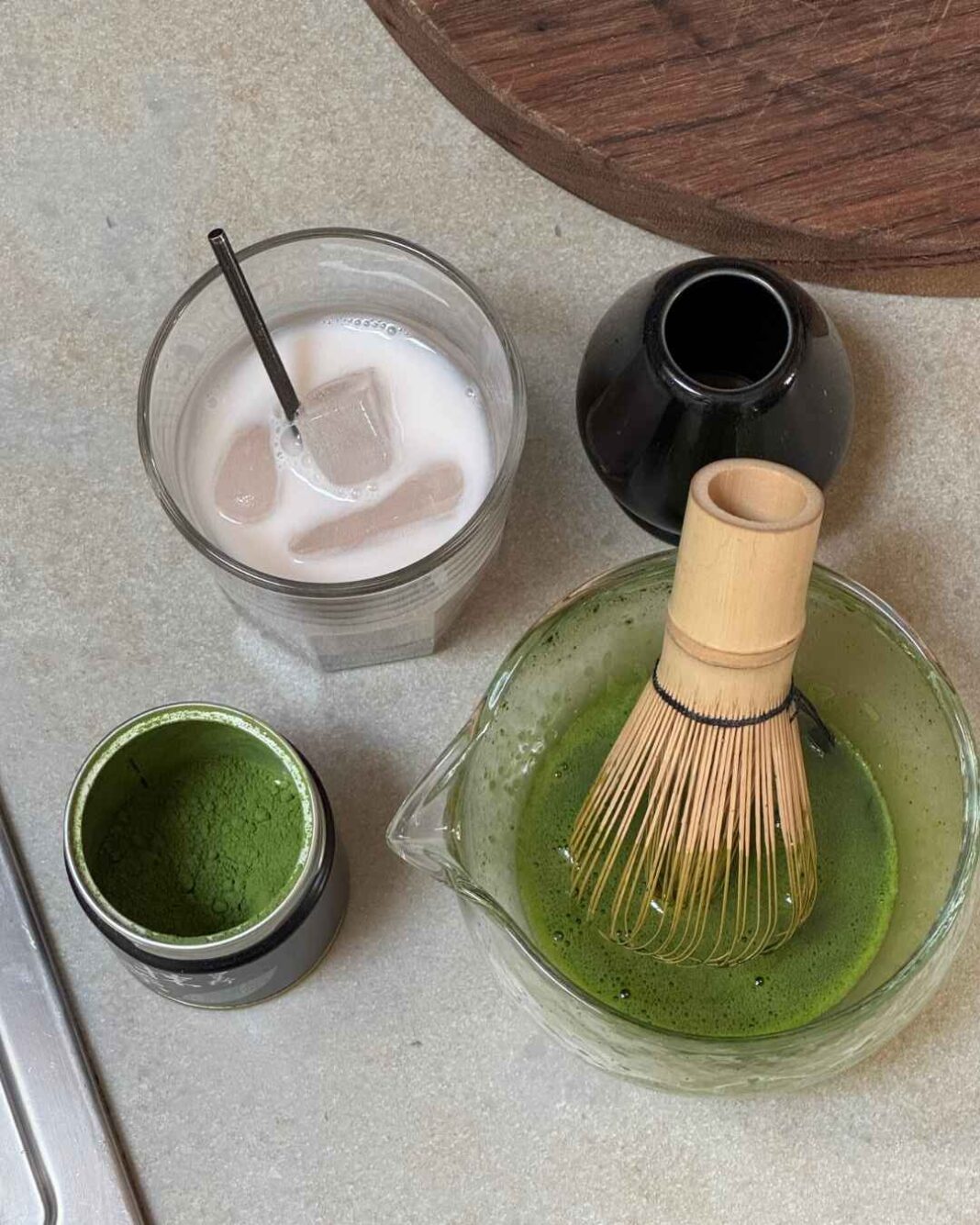 What Does Matcha Taste Like? Flavor Profile, Latte Taste, & Starbucks ...